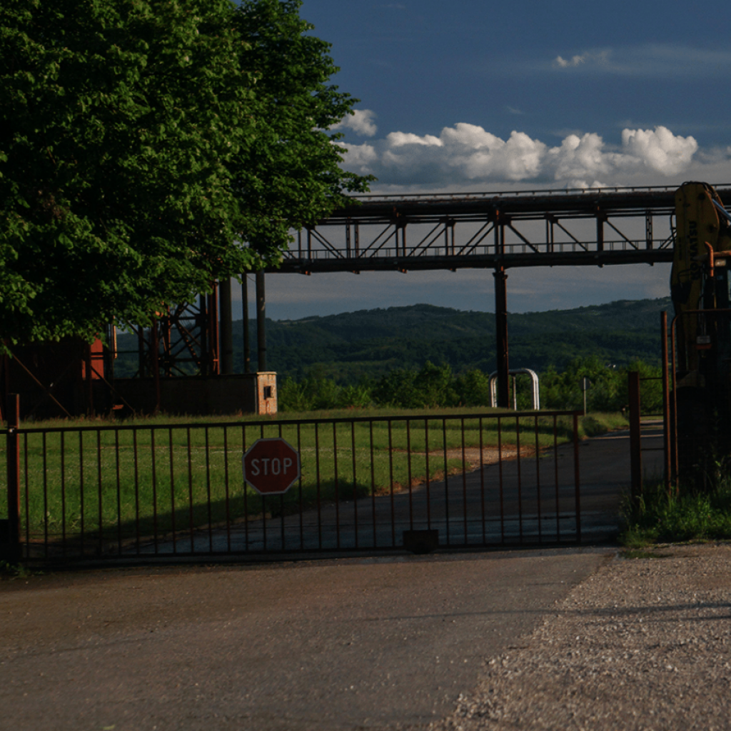 Omarska logor - Призма